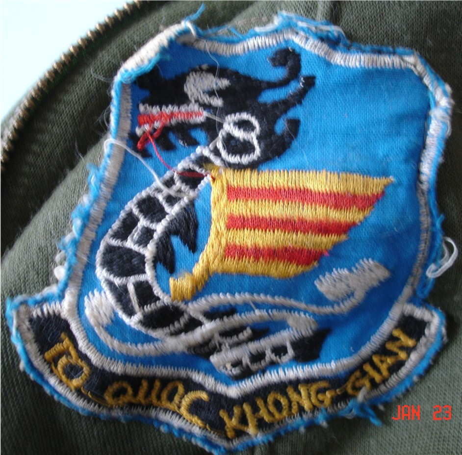 Vietnam Helicopter insignia and artifacts - ARVN